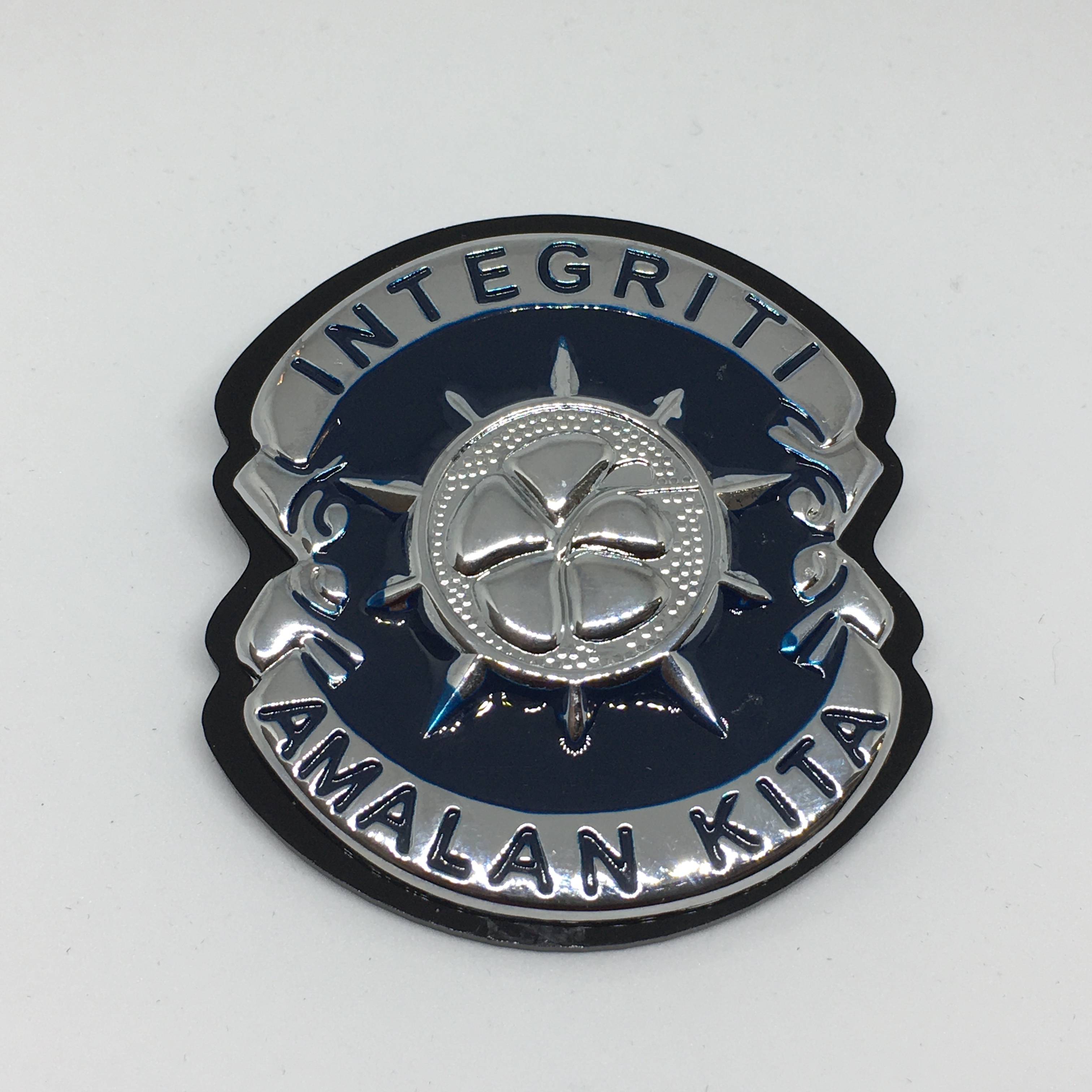 Logo Integriti Polis Pin